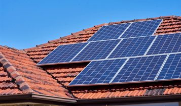 Global Solar Panel Efficiency Trends: Record-Breaking Advances in 2024